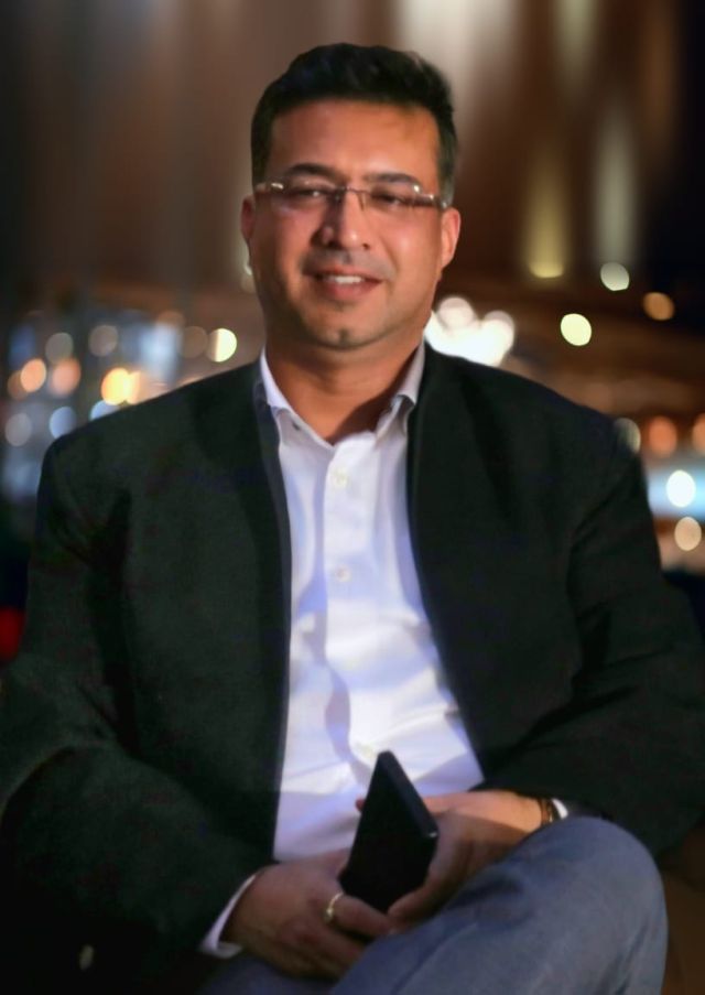 Dr. Jayendra Narang - Dr. Jayendra Narang -- Director, Scholar ...